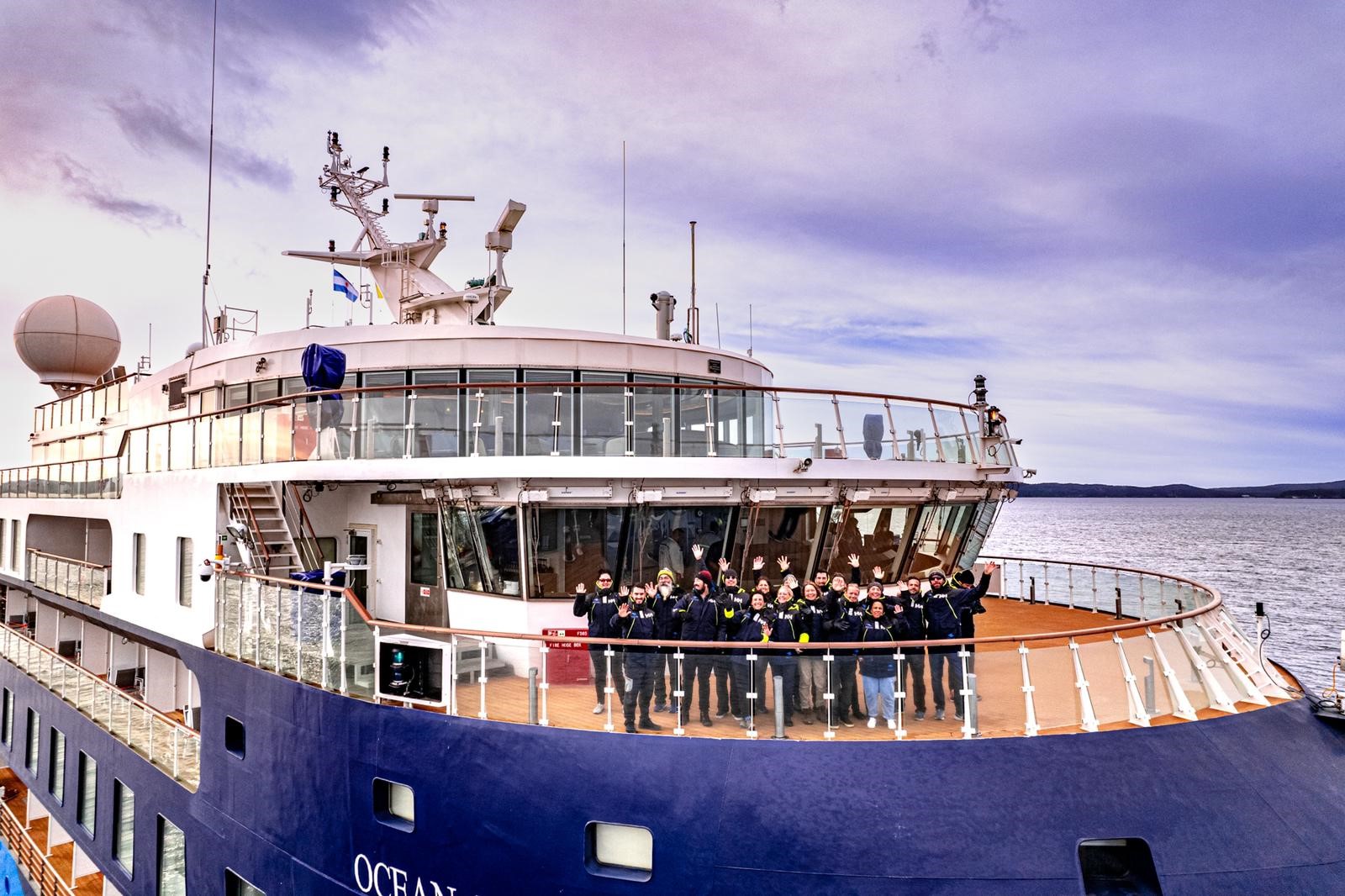 Taufe: Ocean Victory von Albatros Expeditions ist das erste Schiff, das ...